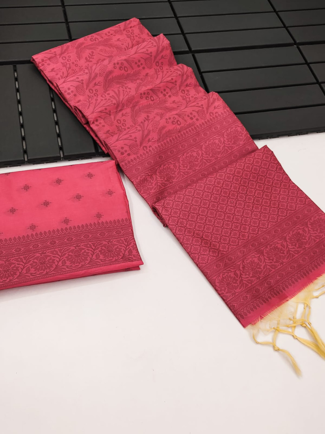 Gajari color soft handloom raw silk saree with weaving work