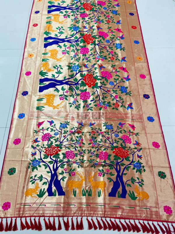 Red color kanchipuram silk saree with zari weaving work