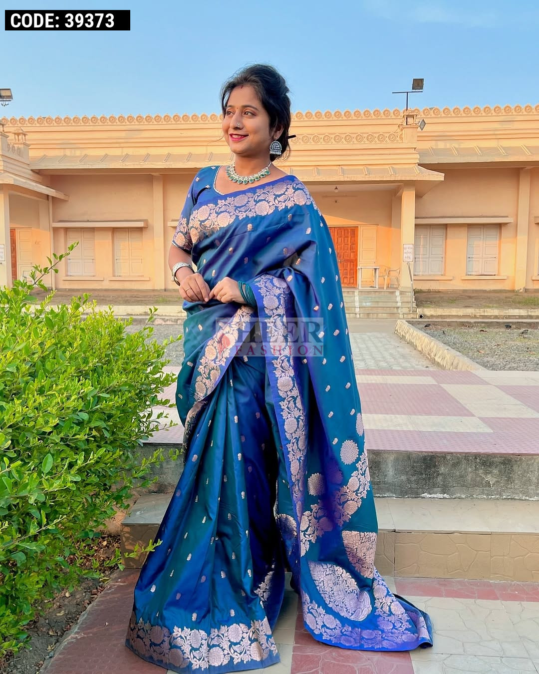 Morpeach banarasi silk saree with zari weaving work